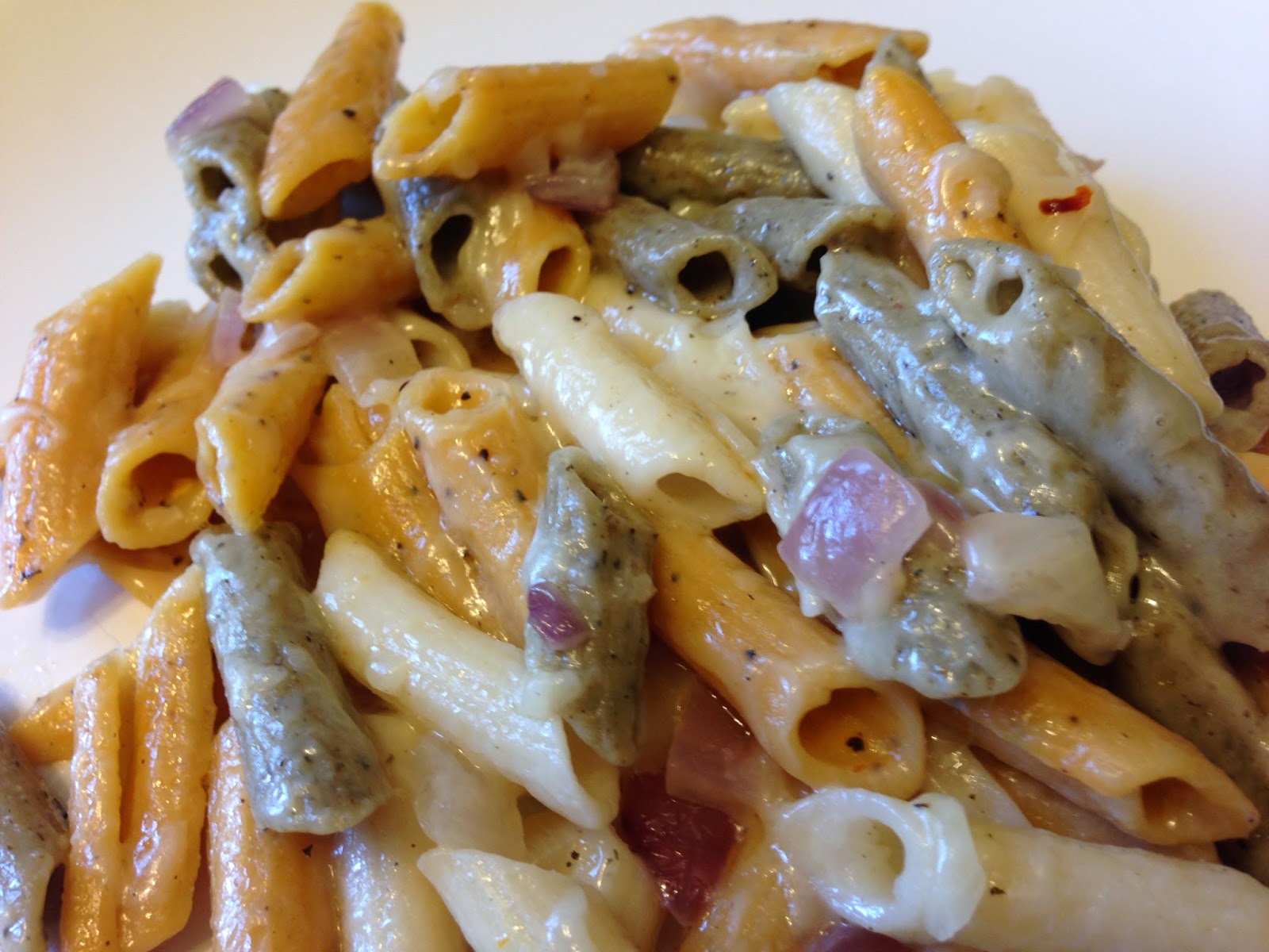 Pastamore: Cheesy Onion Italian Penne