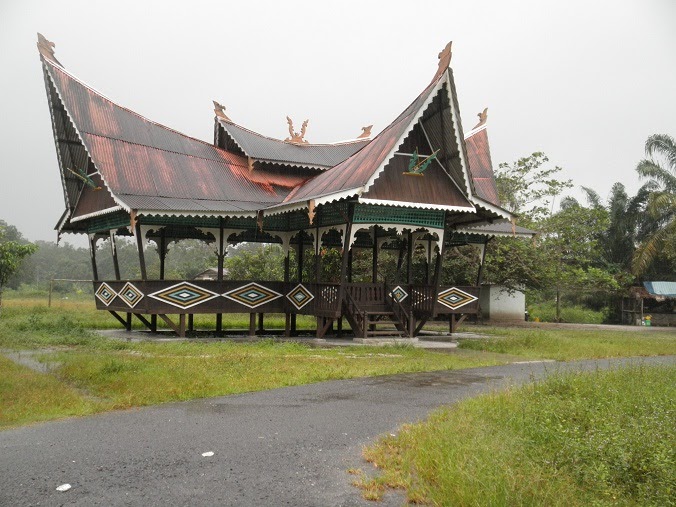 SENI LAMA MELAYU (MALAY OLDEN ART): Balai raya (Community hall of ...