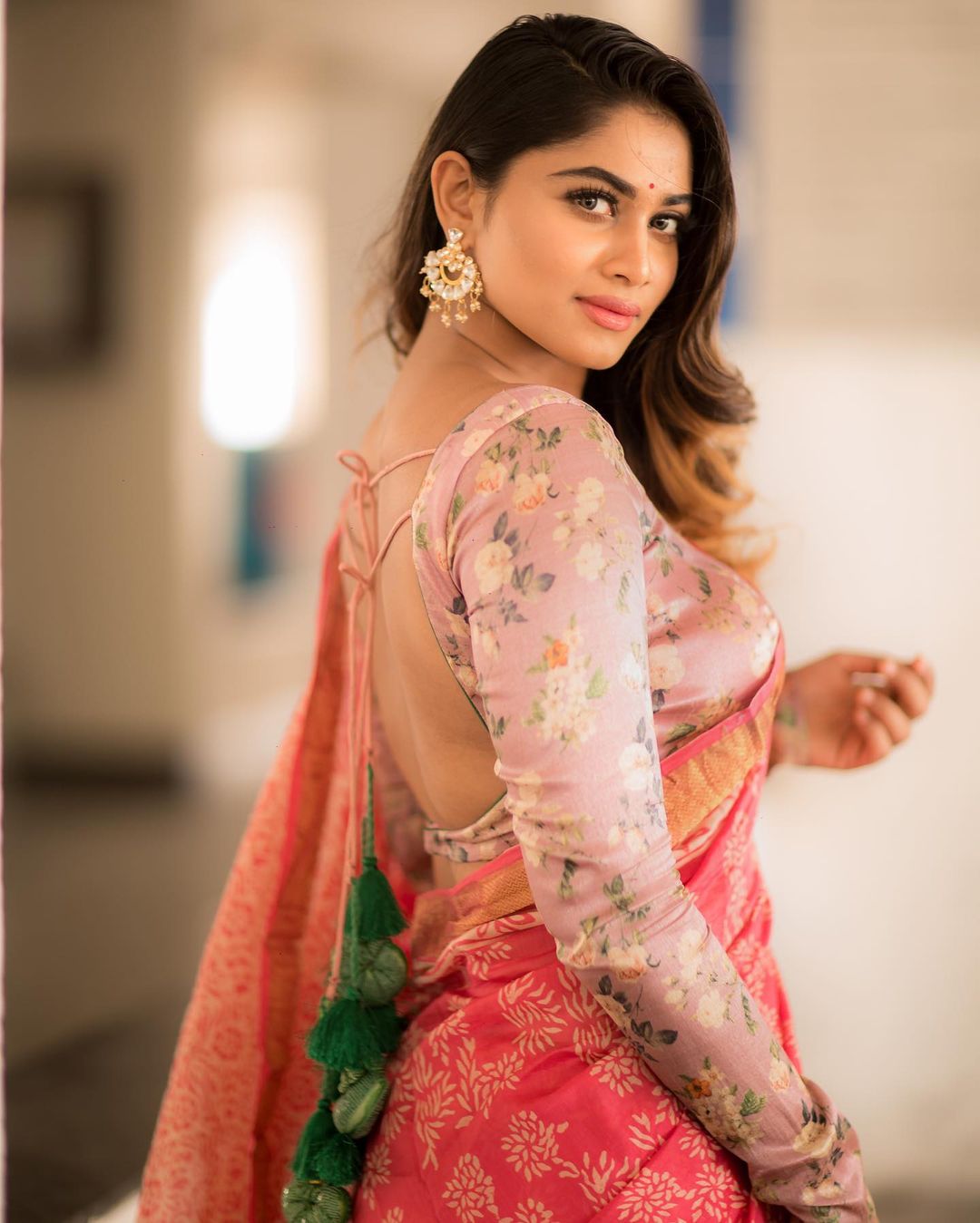 Shivani Narayanan Exquisite Saree Photoshoot