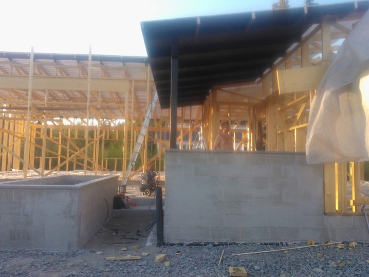 Mia-Helenan: Terassin katto