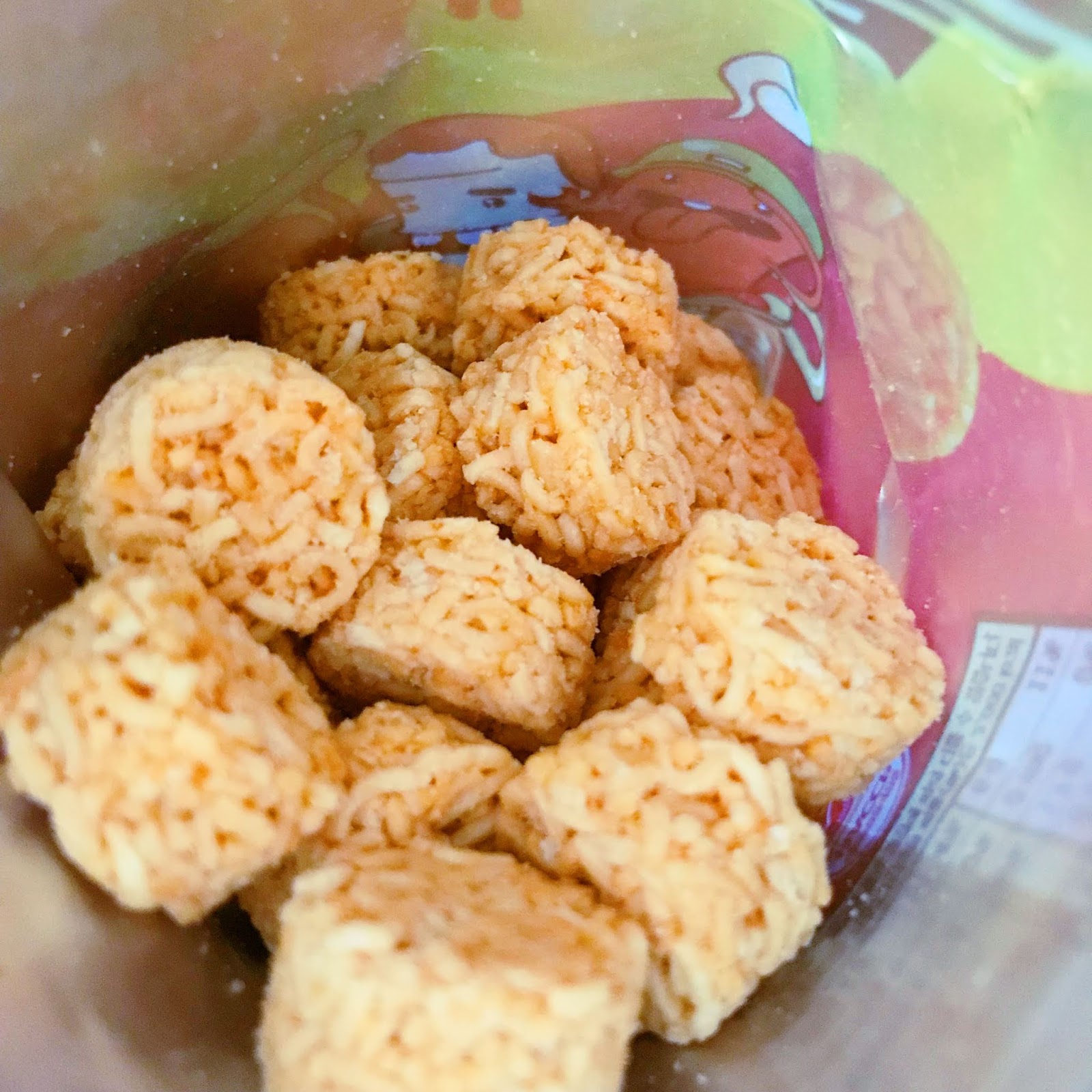 [Snack Attack - Korea] Jjolbyeong Spicy Ramen Snack - The best desk snack!