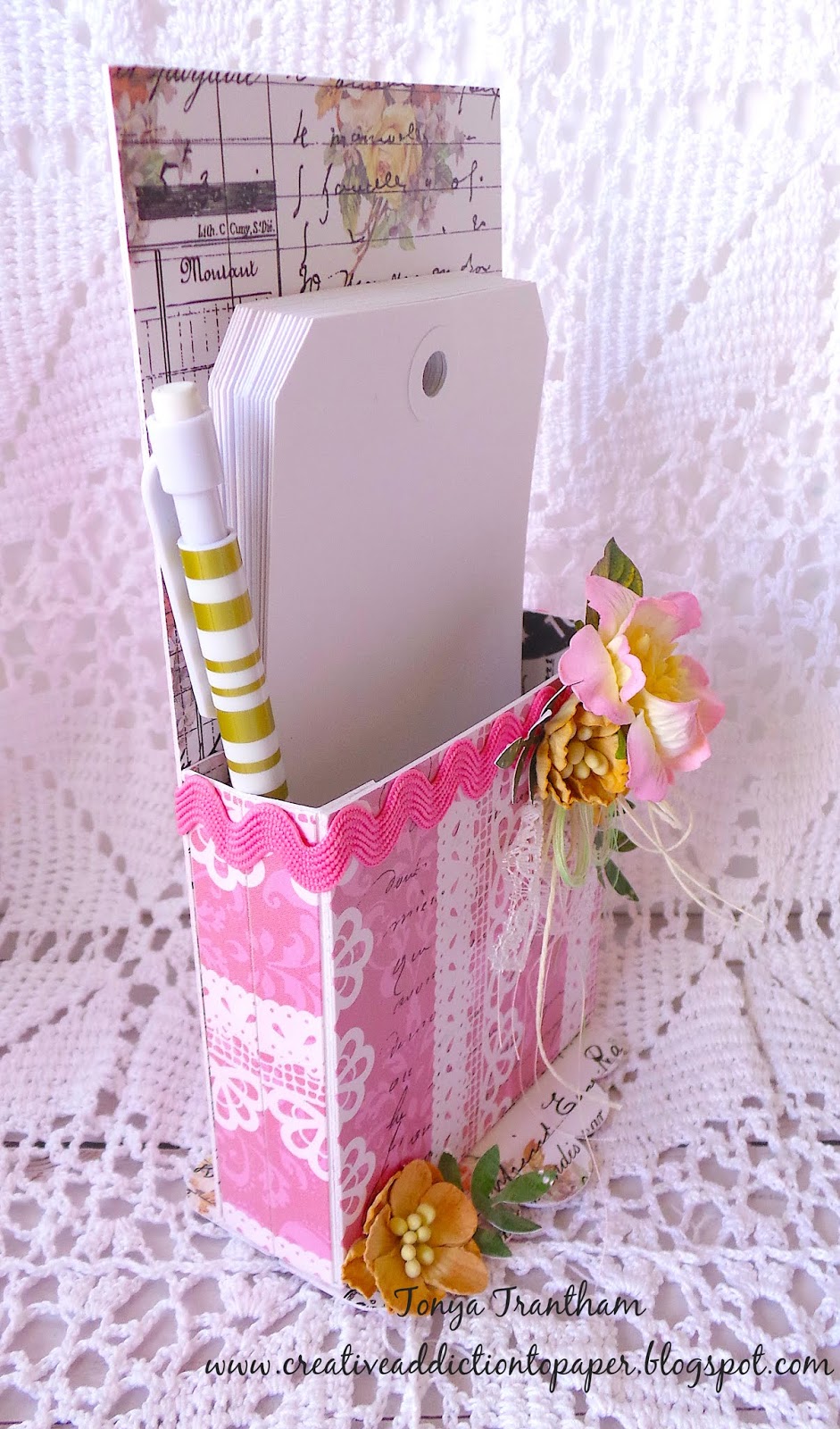 Creative Addiction to Paper: Whispers of Love Note Pad Holder