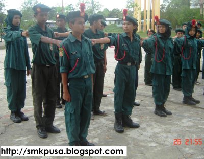 1 MURID 1 SUKAN: MARCH DRILL COMMANDS