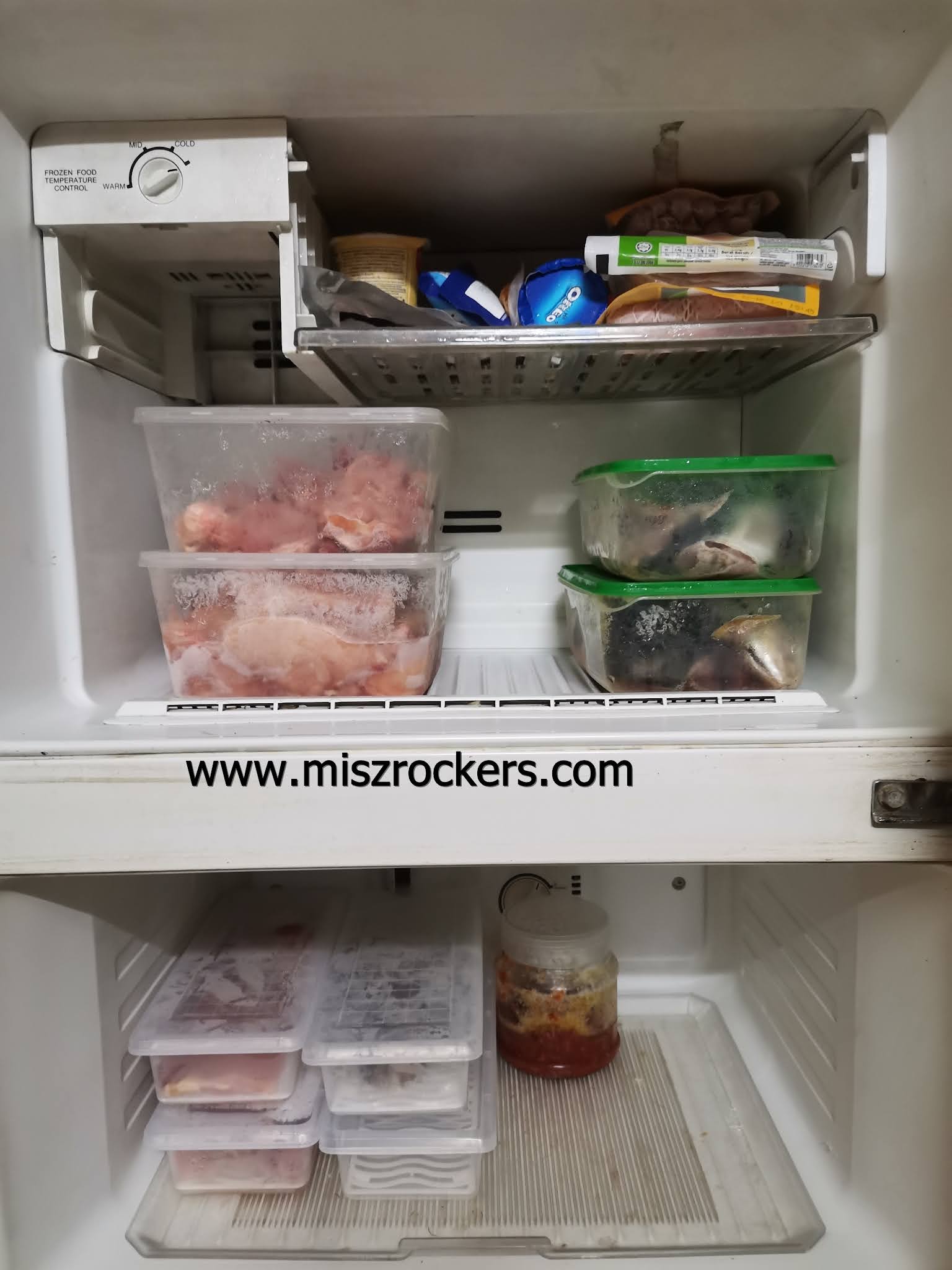 SUSUN ATUR : CARA KEMAS PETI AIS LEBIH TERATUR | Ceritera Si Gadis Biru