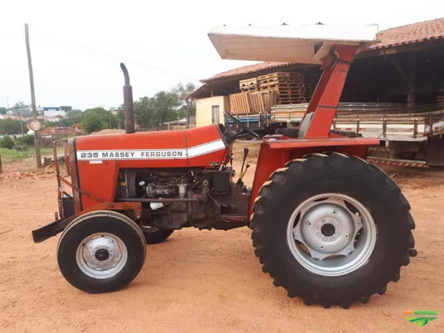 MASSEY FERGUSON MF 235