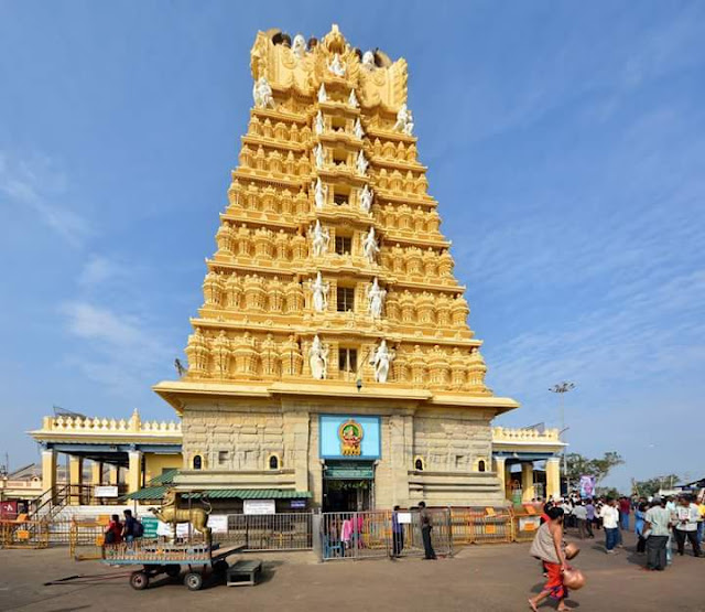 Hindu Temples of India: Chamundeshwari Temple, Chamundi Hills, Karnataka