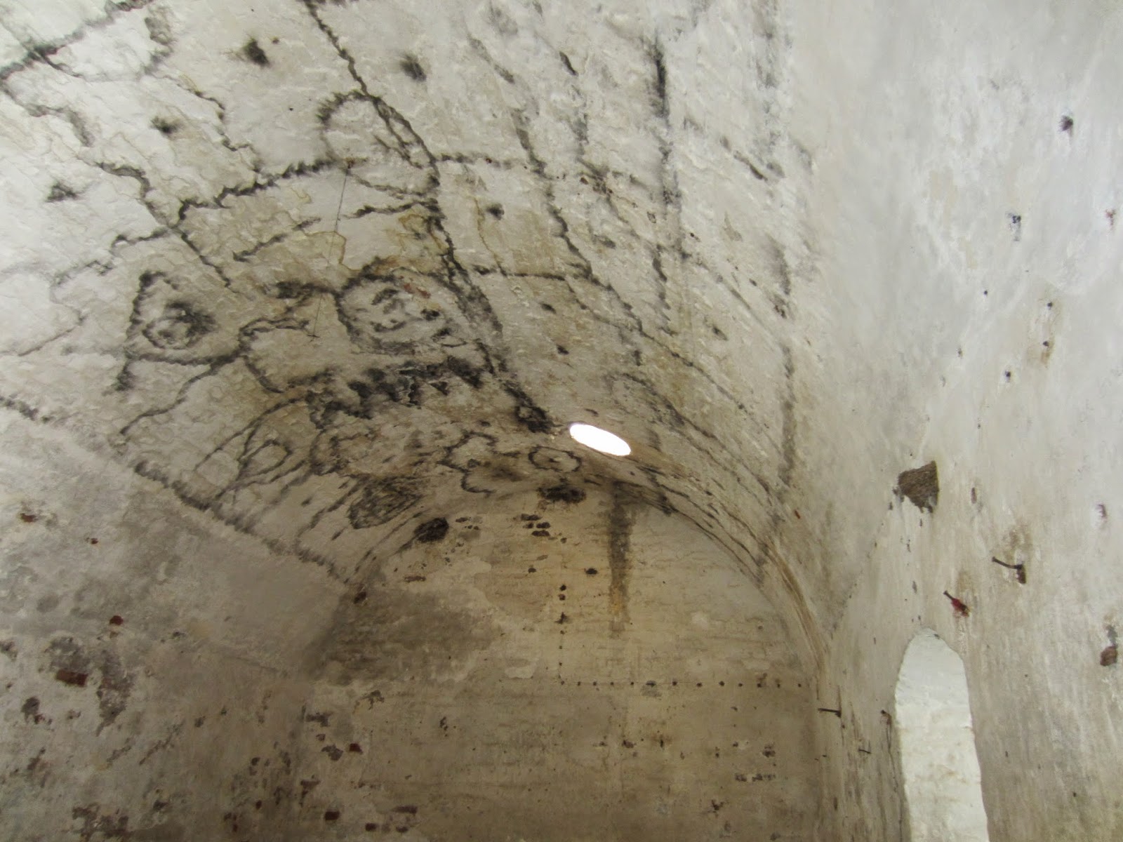 Souvenir Chronicles: AFRICA: GHANA, FORT WILLIAM (AKA ANOMABU )