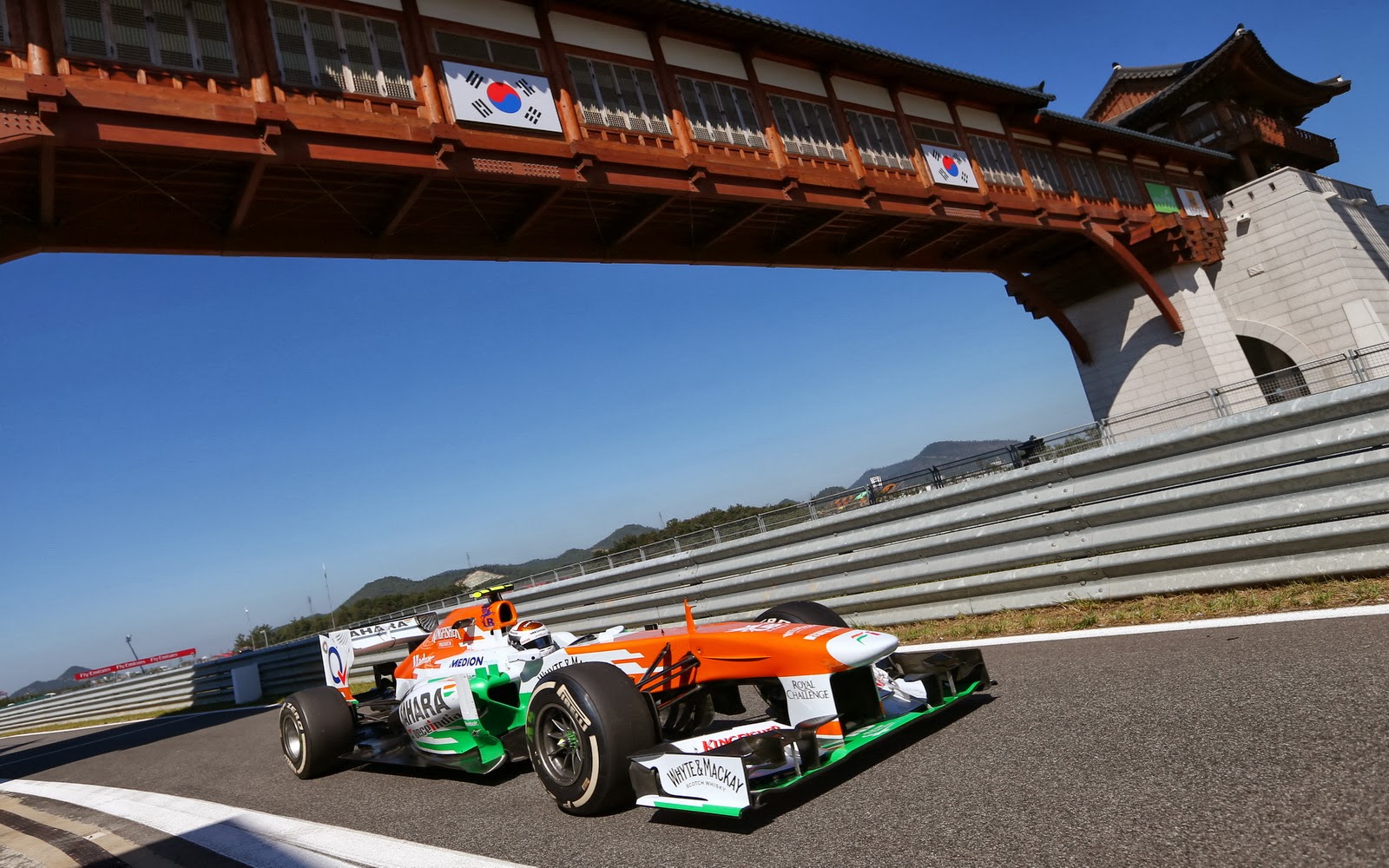 2013 KOREAN GP: FRIDAY IN HIGH RESOLUTION IMAGES - FORMULA 1