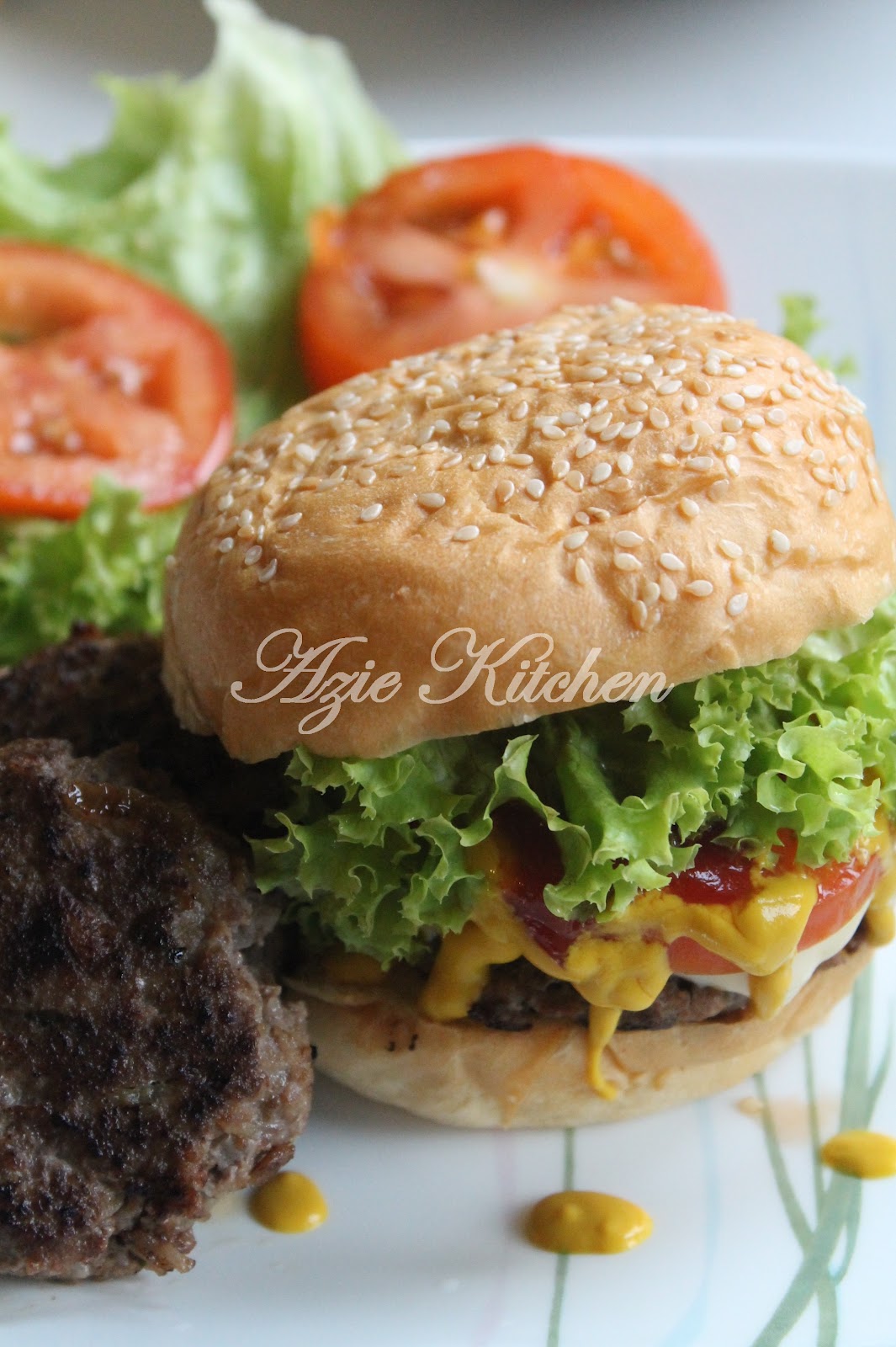 Homemade Beef Burger Lagi - Azie Kitchen