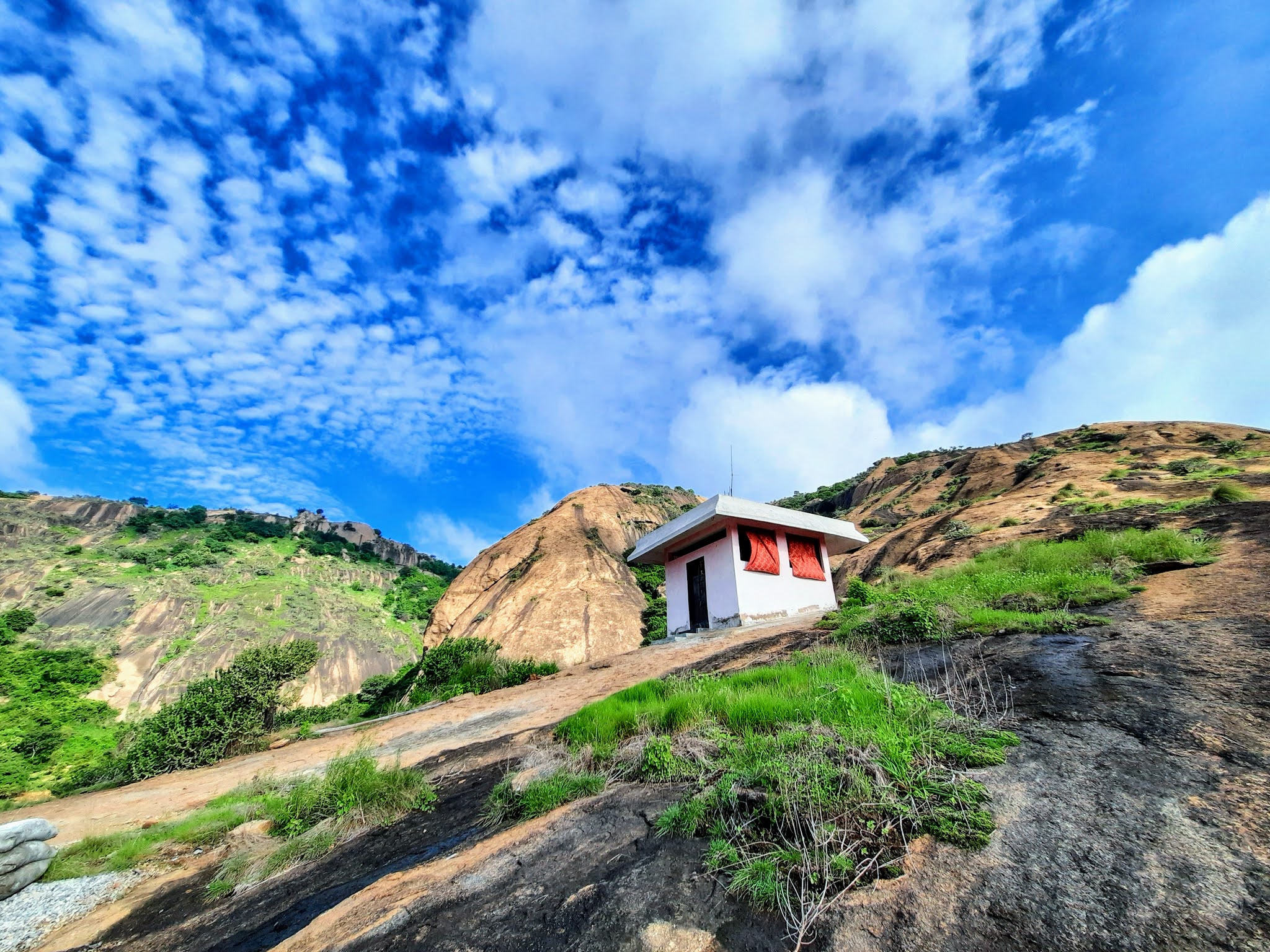 The Monsoon magic of Dodda Ramakallu Betta