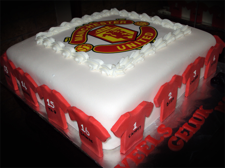 Delana's Cakes: Man United Cake