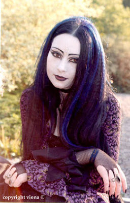 DeusEXMachina: Beginning of 2000 goth