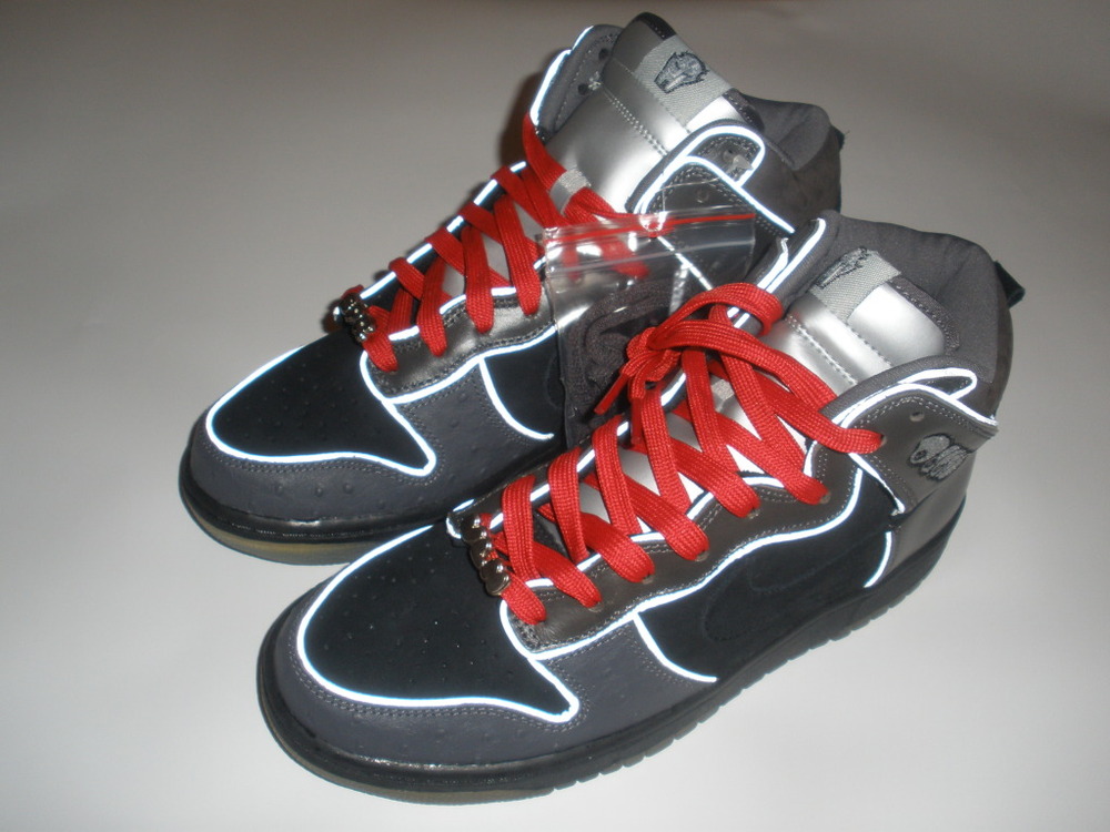 KICK GAME : THROWBACK THURSDAYS: THE "M.F. DOOM" SB DUNKS!!