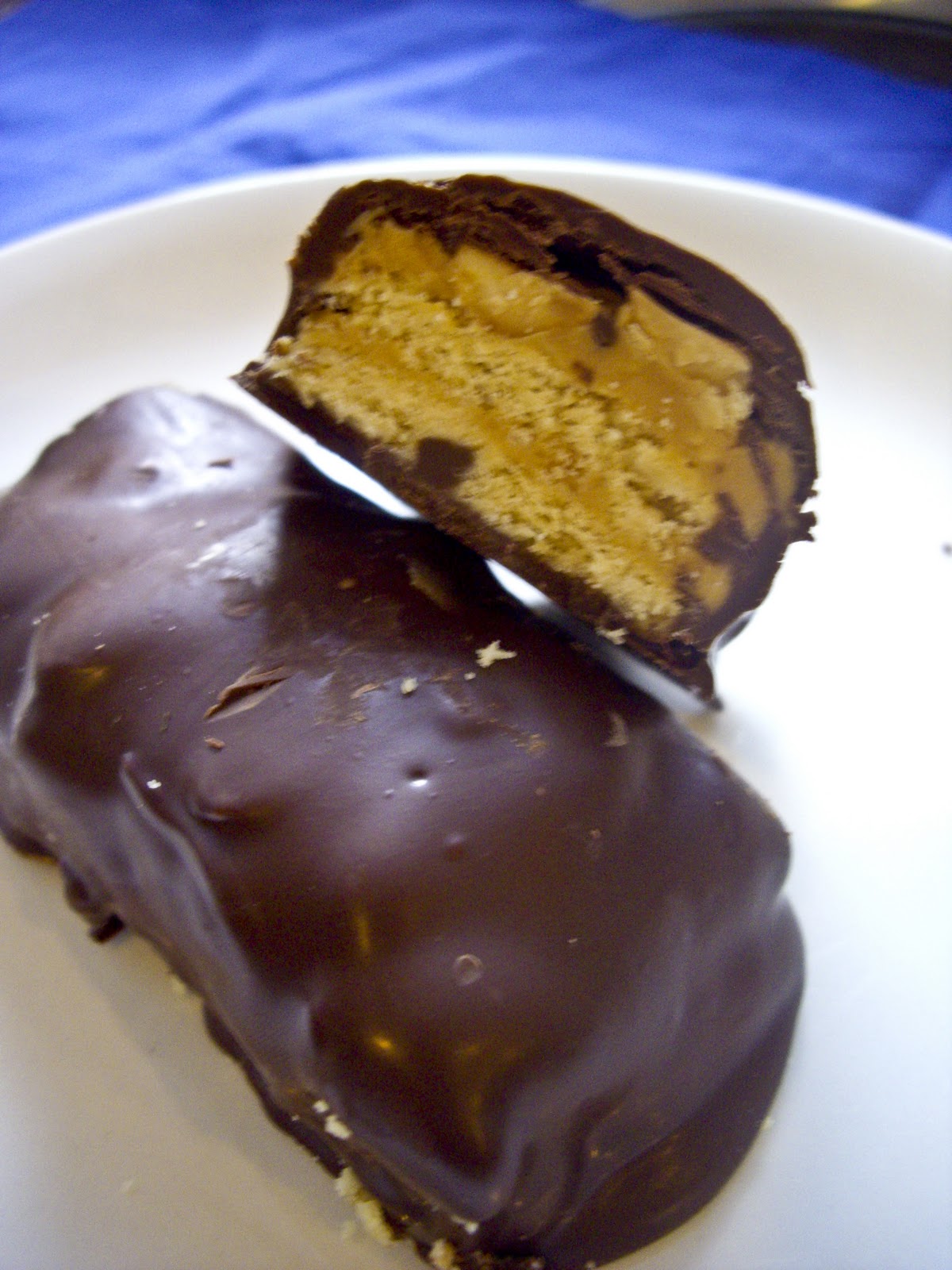 Munchin' Mochi: "Reese's Crispy Crunchy Bar" AKA Vegan Peanut Butter ...
