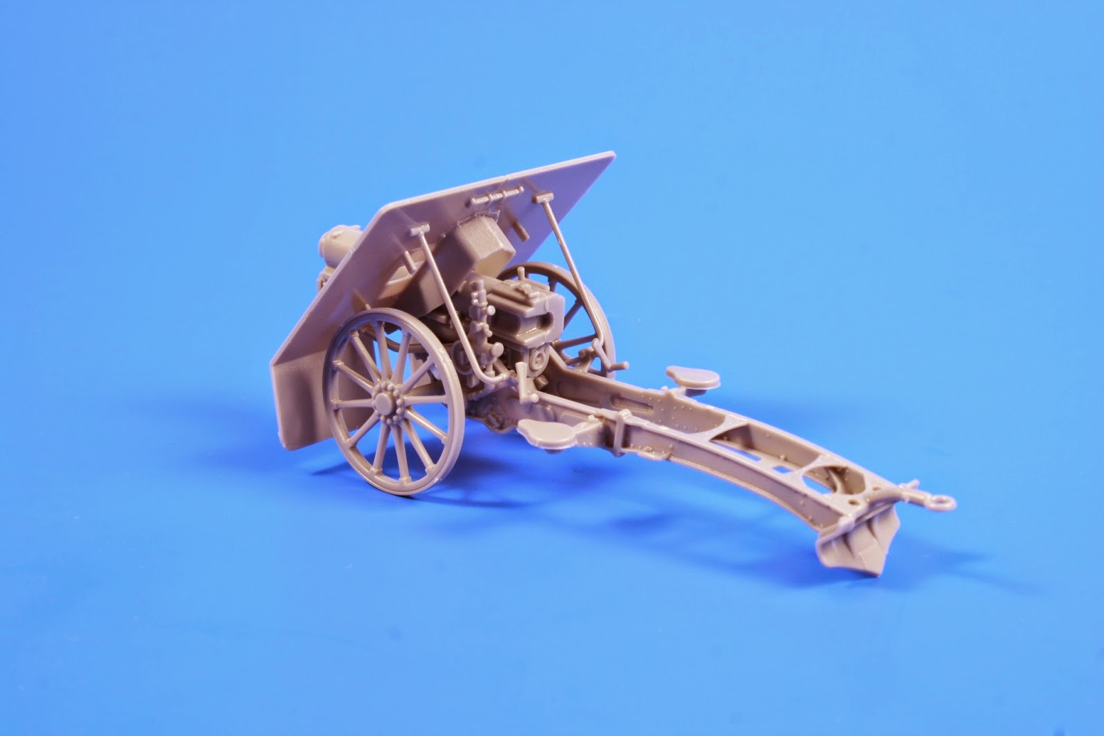 1/35 scale 3,7 cm KPUV vz.37 (3,7 cm PAK 37(t)) Gun and 75 mm vz.15 (7 ...