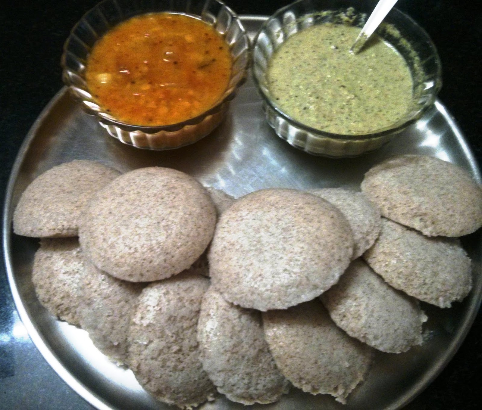 Ragi Idli - Sakas Aahaar