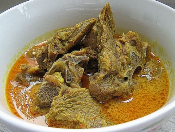 Roys Indonesian food express: Weekrecept: Gule kambing (Gulai Kambing ...
