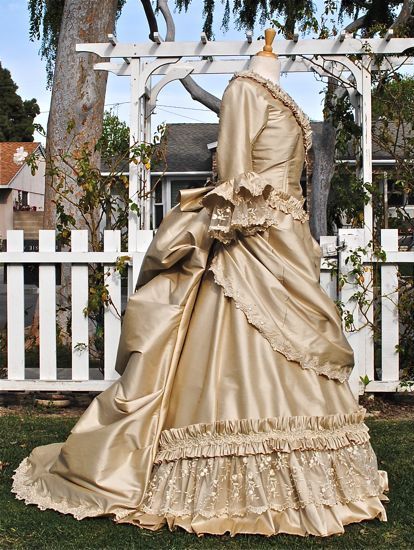 DevilInspired Gothic Victorian Dresses: Dresses With a Bustle - Fashion ...