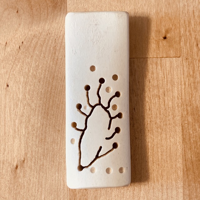 Rustnstuff: A small bone object inspired by nature