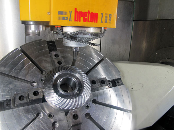 Высокая скорость по пяти осям ~ Breton Machine Tool Division