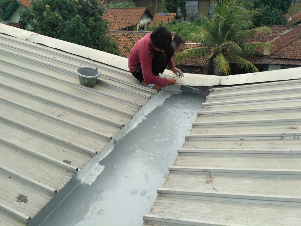 PT.BIOGIN FIBERTECH: Perbaikan talang air gudang Gutter fibreglass ...
