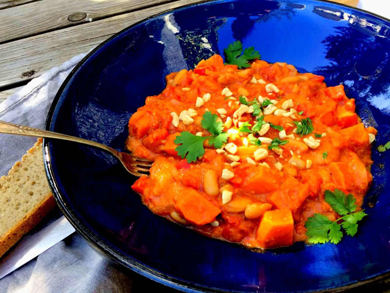 maja skorupska: Domodah, afrykański gulasz warzywny z masłem orzechowym ...