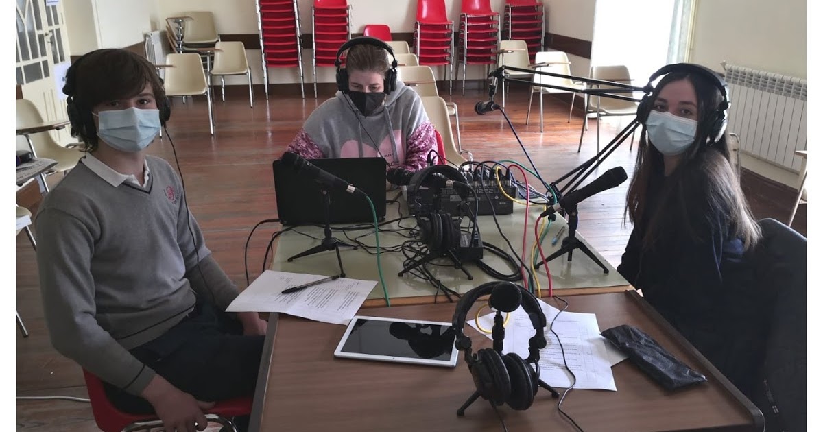 ELABORANDO PODCASTS NA RADIO ESCOLAR