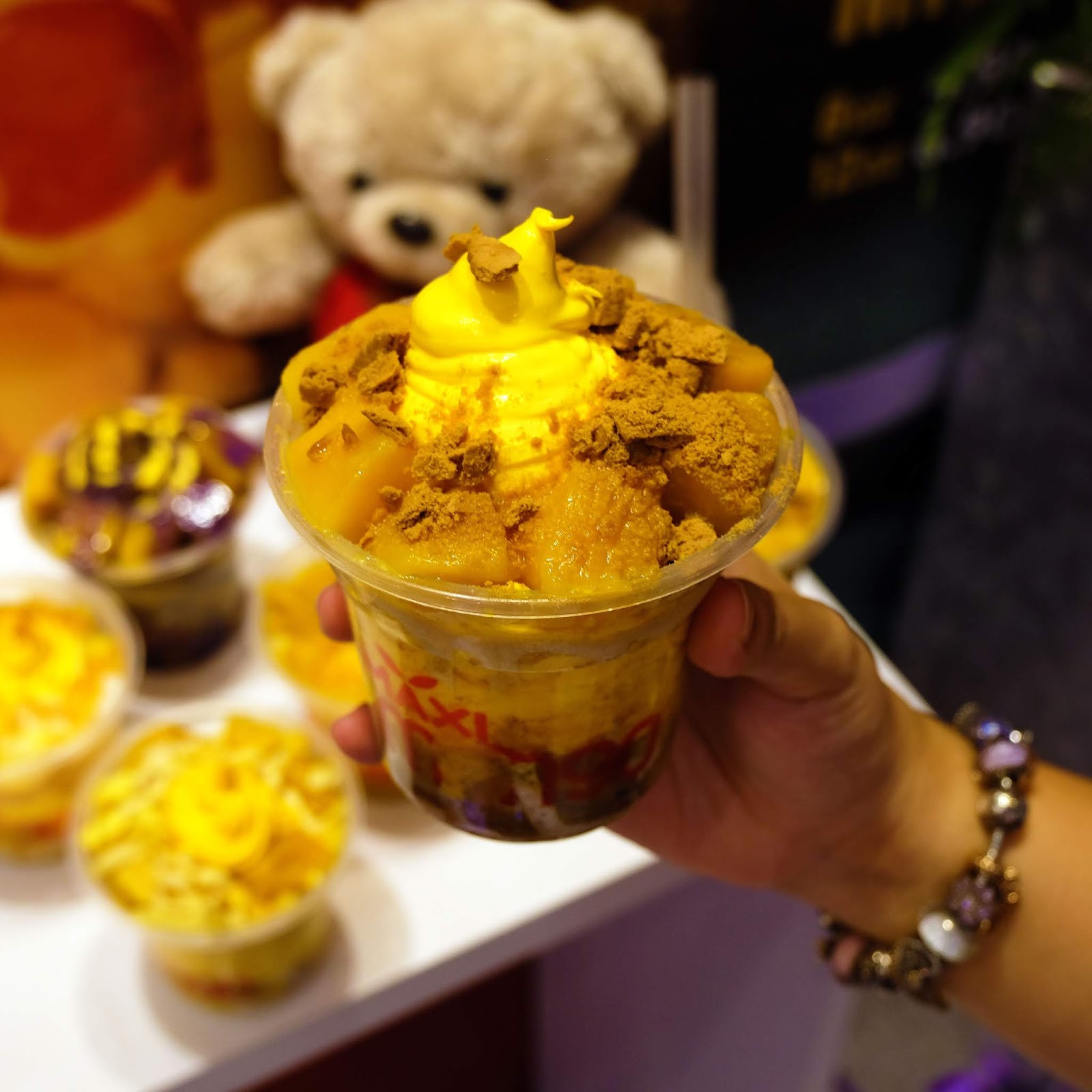 Maxi Mango, Philippines’ Top Trending Mango Soft Serve With Queues Over ...