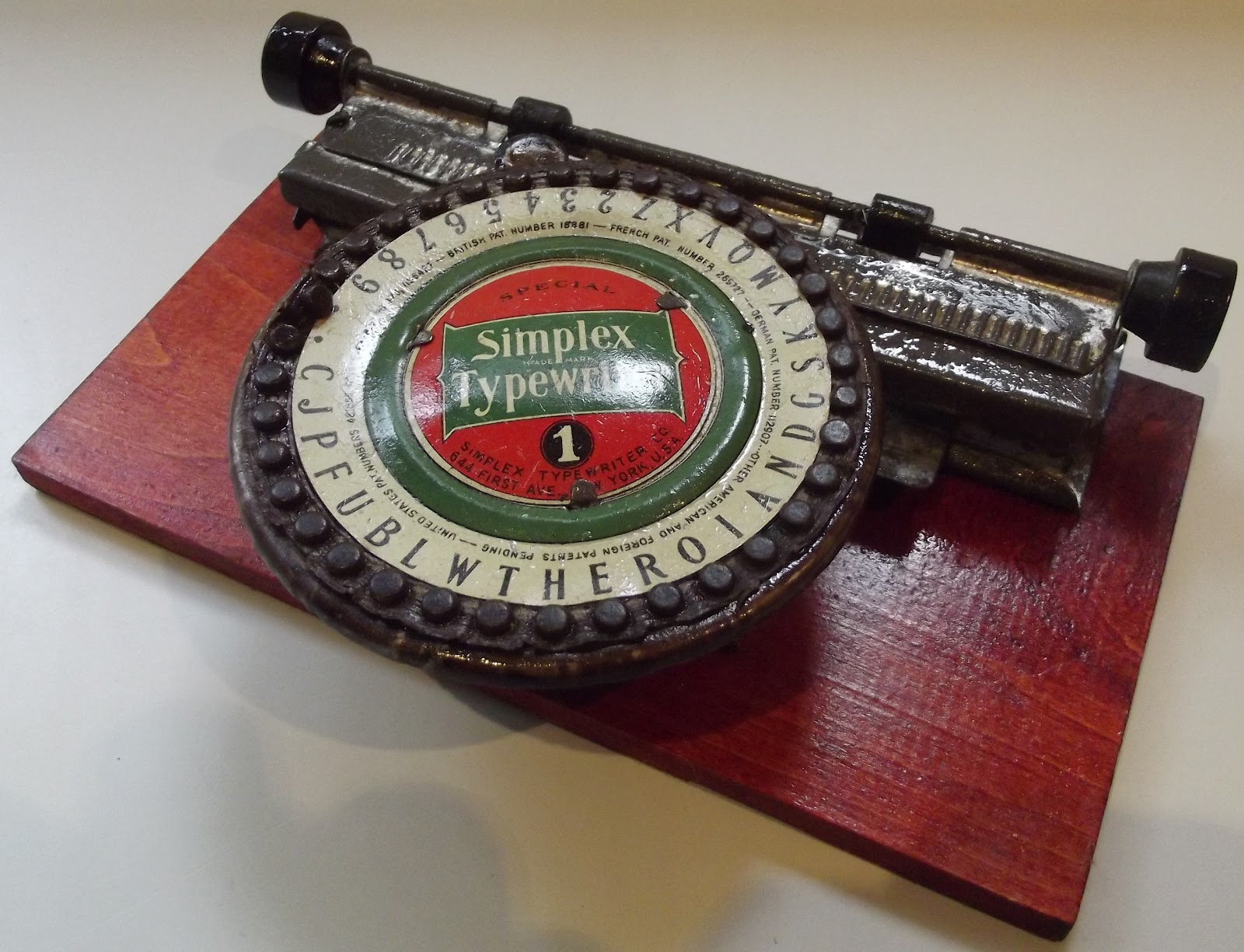 oz.Typewriter: The Simplex Typewriter: Glorious Simplicity!