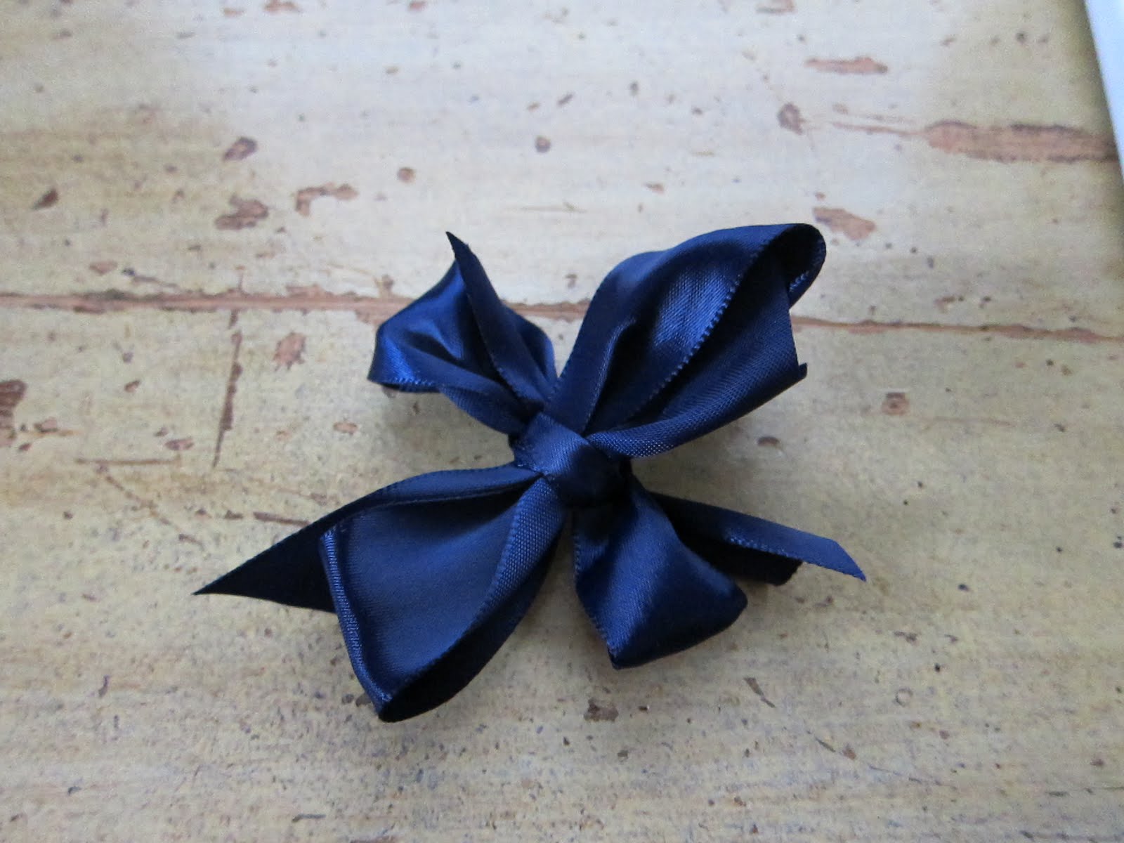 do it yourself divas: DIY: Bow Headband