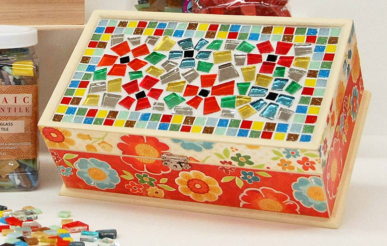 Ben Franklin Crafts and Frame Shop, Monroe, WA: D.I.Y. Mosaic Jewelry Box