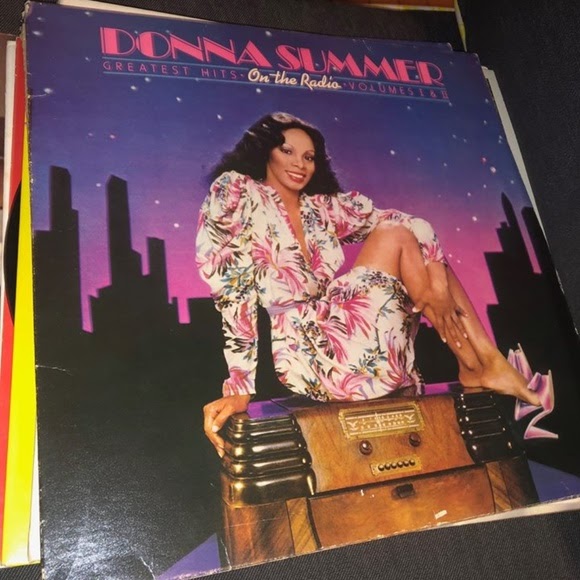 Mellow Mellow FM: Night Time Radio