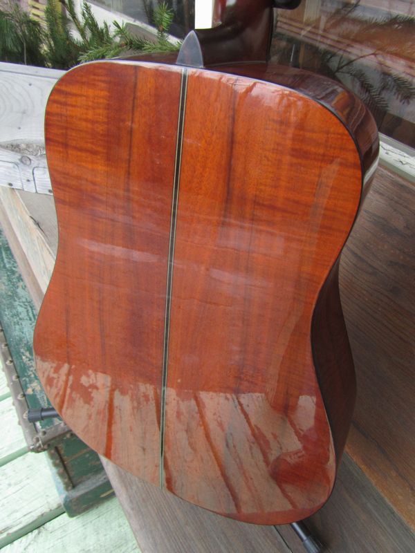 c.1982 Alvarez Model 5040 Dreadnought Guitar