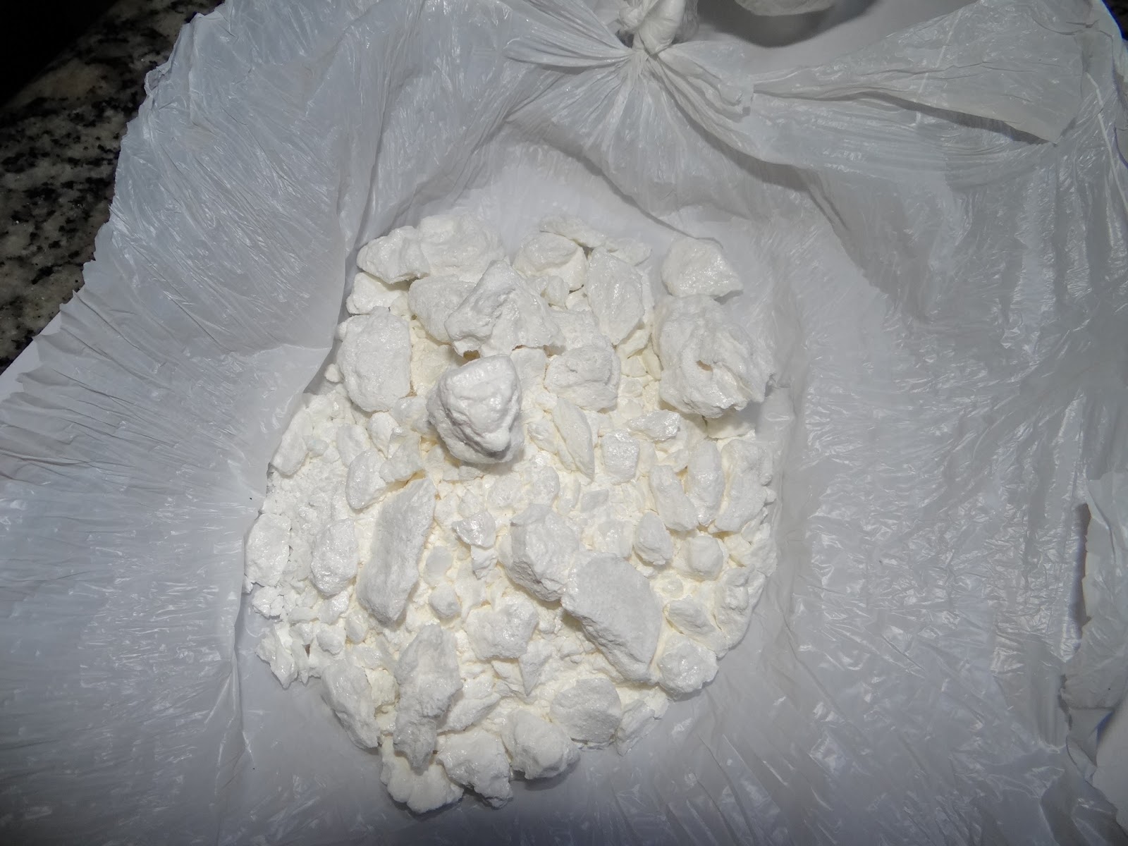 Em barreira policial, POE prende dois homens com 55 gramas de cocaína ...