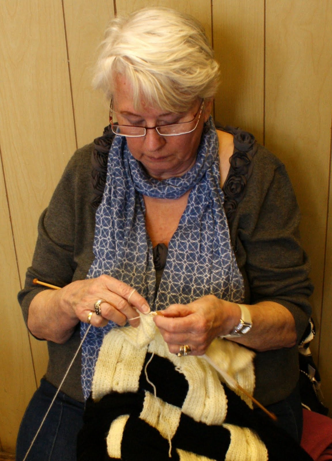 Tour Scotland: Tour Scotland Photographs Hand Knitter Coupar Angus