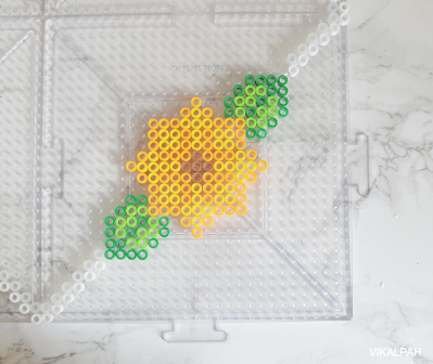 Vikalpah: DIY Perler Beads Spring Wreath - Minimalist wreath Idea