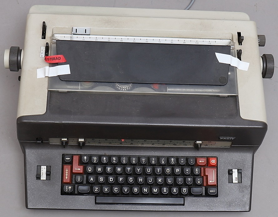 oz.Typewriter: Life of a Typewriter Technician (Installment 7 ...