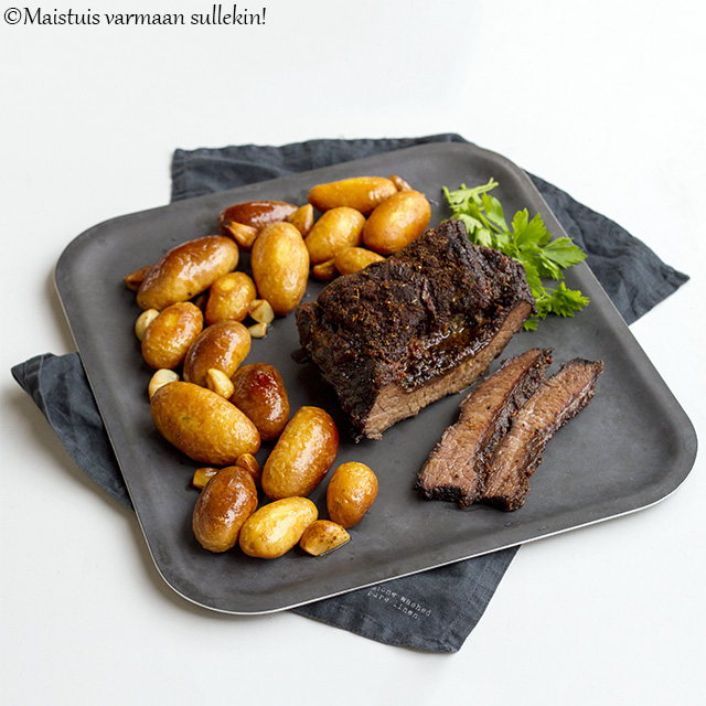 Maistuis varmaan sullekin!: Savustettu naudan rinta eli brisket