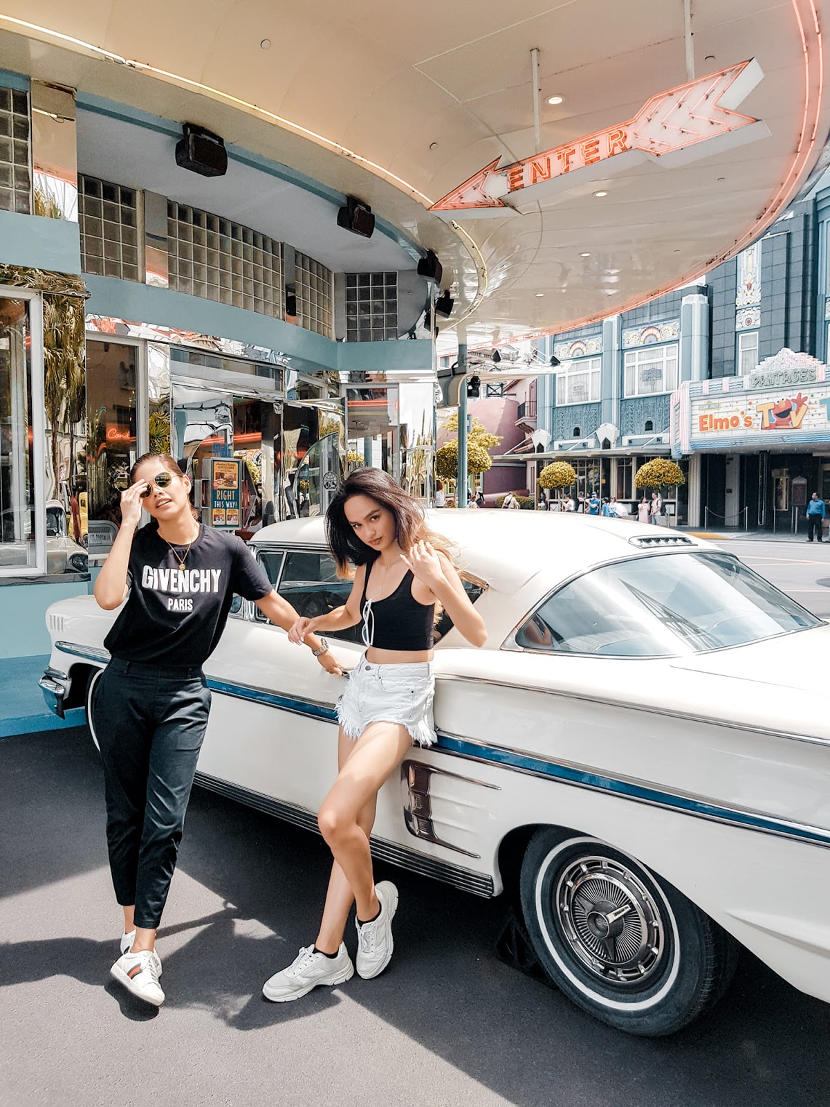 (Not) Straight Outta The Closet: My Coming Out Story / CLARE SANCHEZ INSO