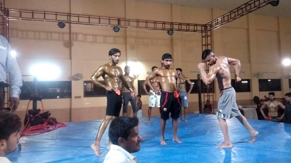 world bodybuilders pictures: vehari bodybuilder haroon urf jani