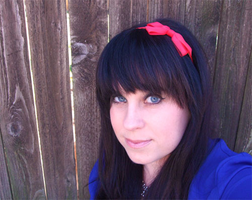 Meredith & Jennifer's Musings : Review-The Collector by Victoria Scott