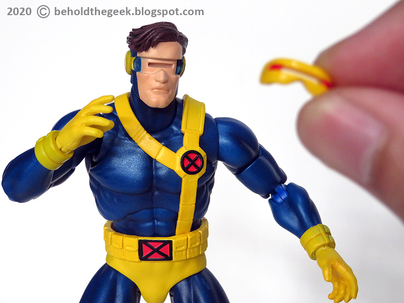 MAFEX X-Men Cyclops Action Figure Review