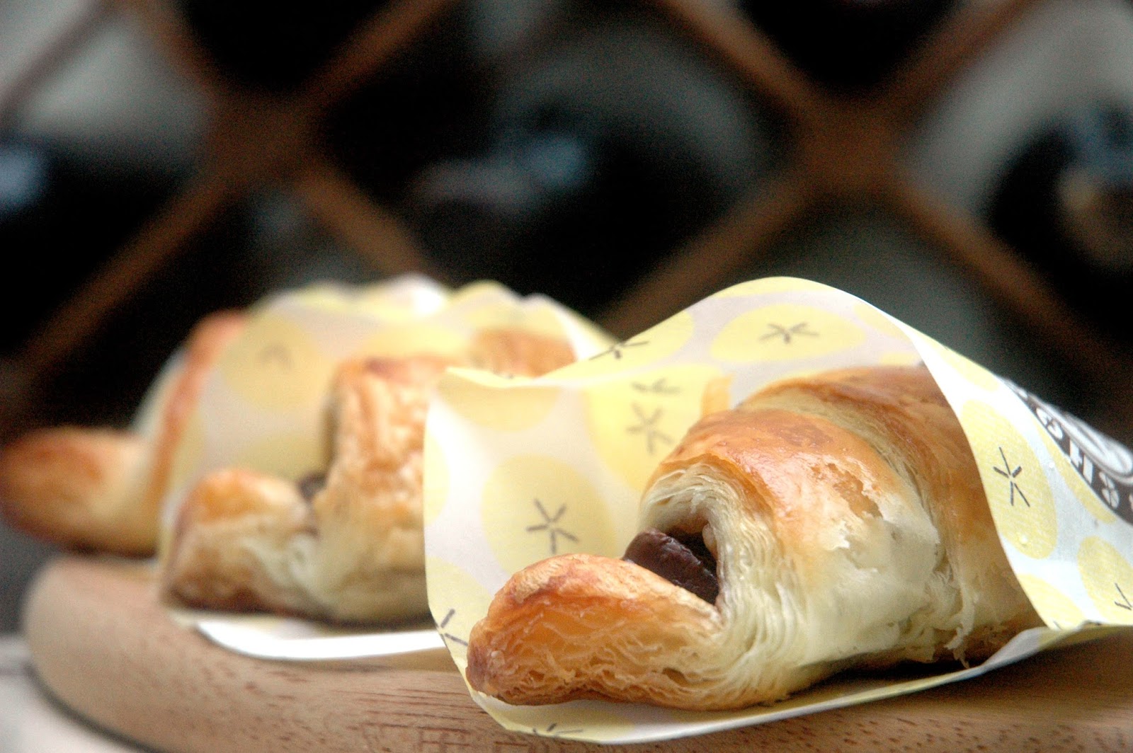 DUDE FOR FOOD: #LocoForChococro: St. Marc Cafe's New Banana Walnut Chococro