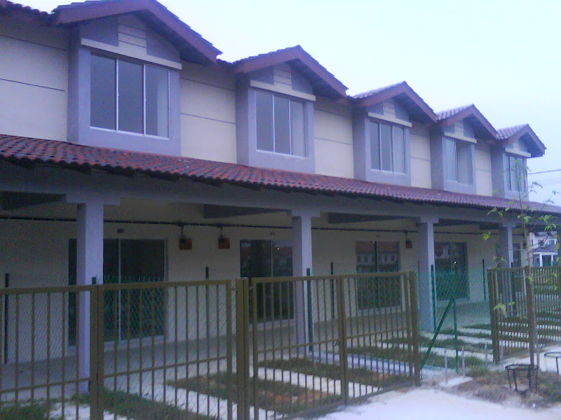 cerita merepek meraban: RUMAH TAMAN SCIENTEX