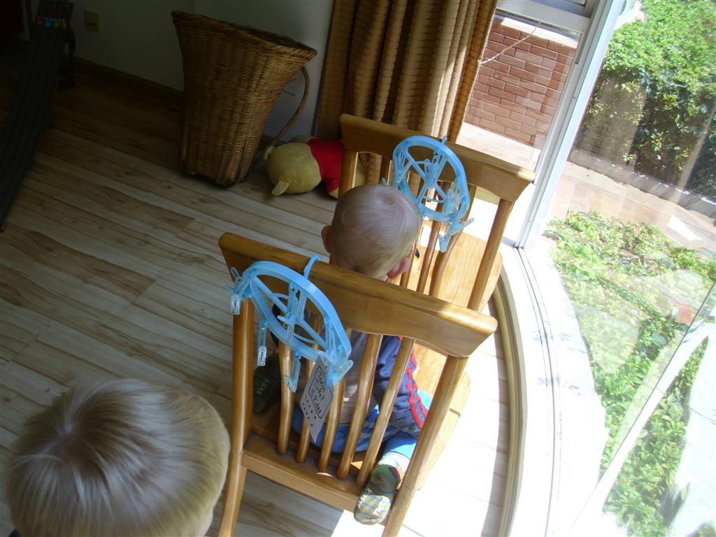 The Do-It-Yourself Mom: Train Themed Preschool Activity: Let's Ride a Train