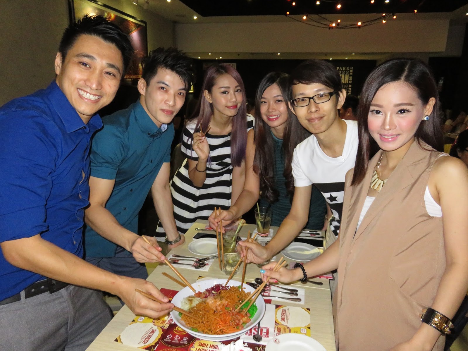 Kee Hua Chee Live!: ZACK HONG OPENS 4TH OUTLET OF BEST-SELLING ...
