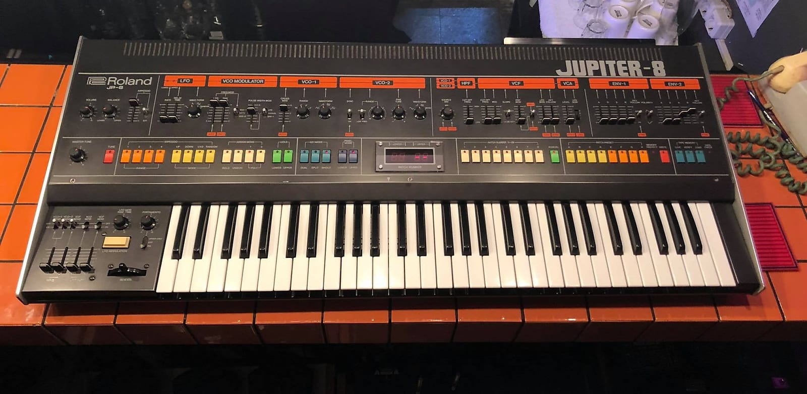 MATRIXSYNTH: Roland Jupiter-8 SN 181766