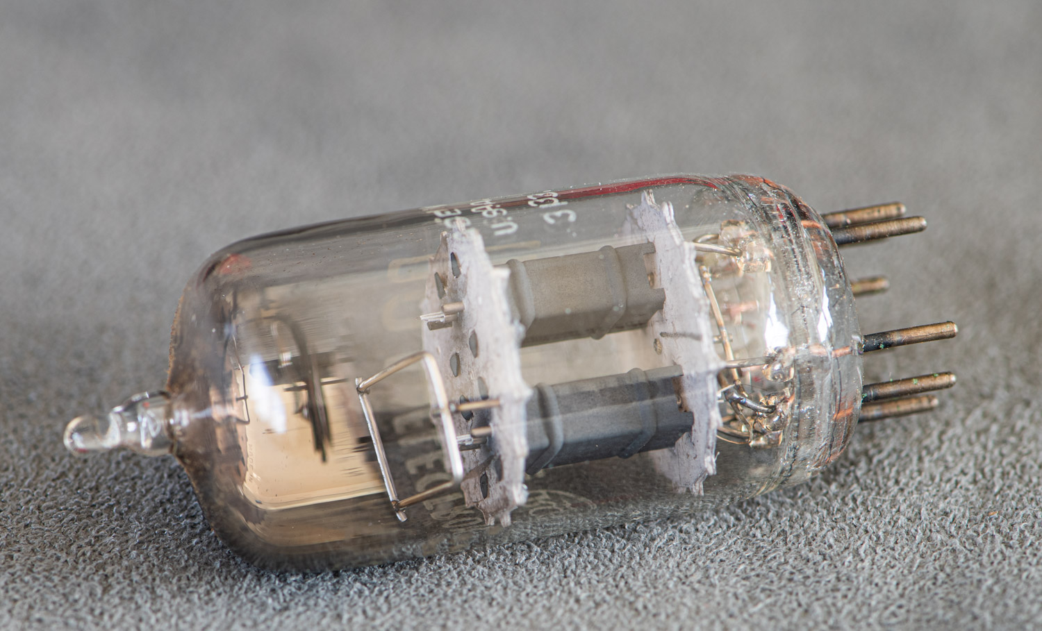 VinylSavor: Tube of the Month : The 12AY7