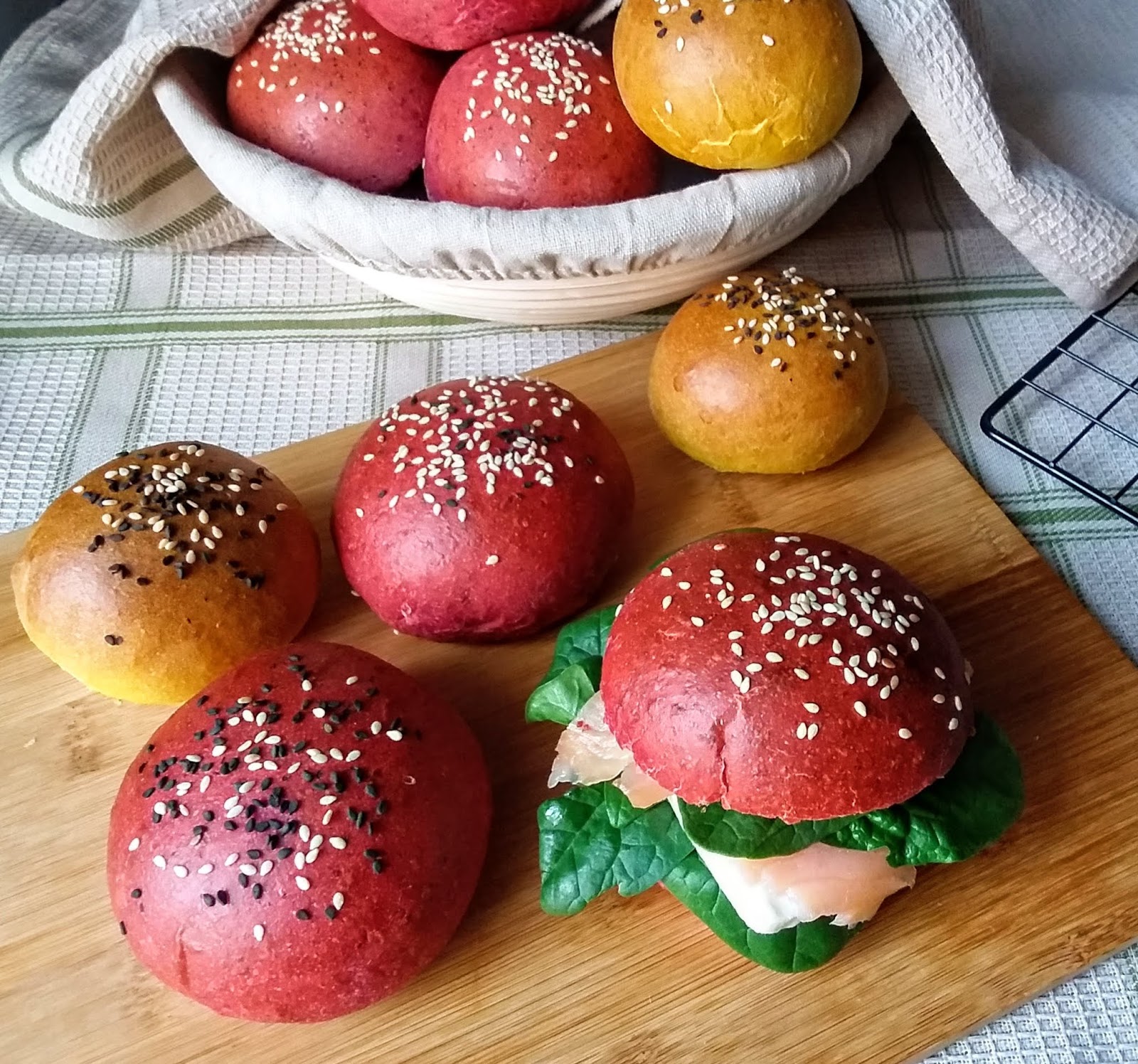 BURGER BUNS COLORATI - I PANINI AL LATTE COLORATI