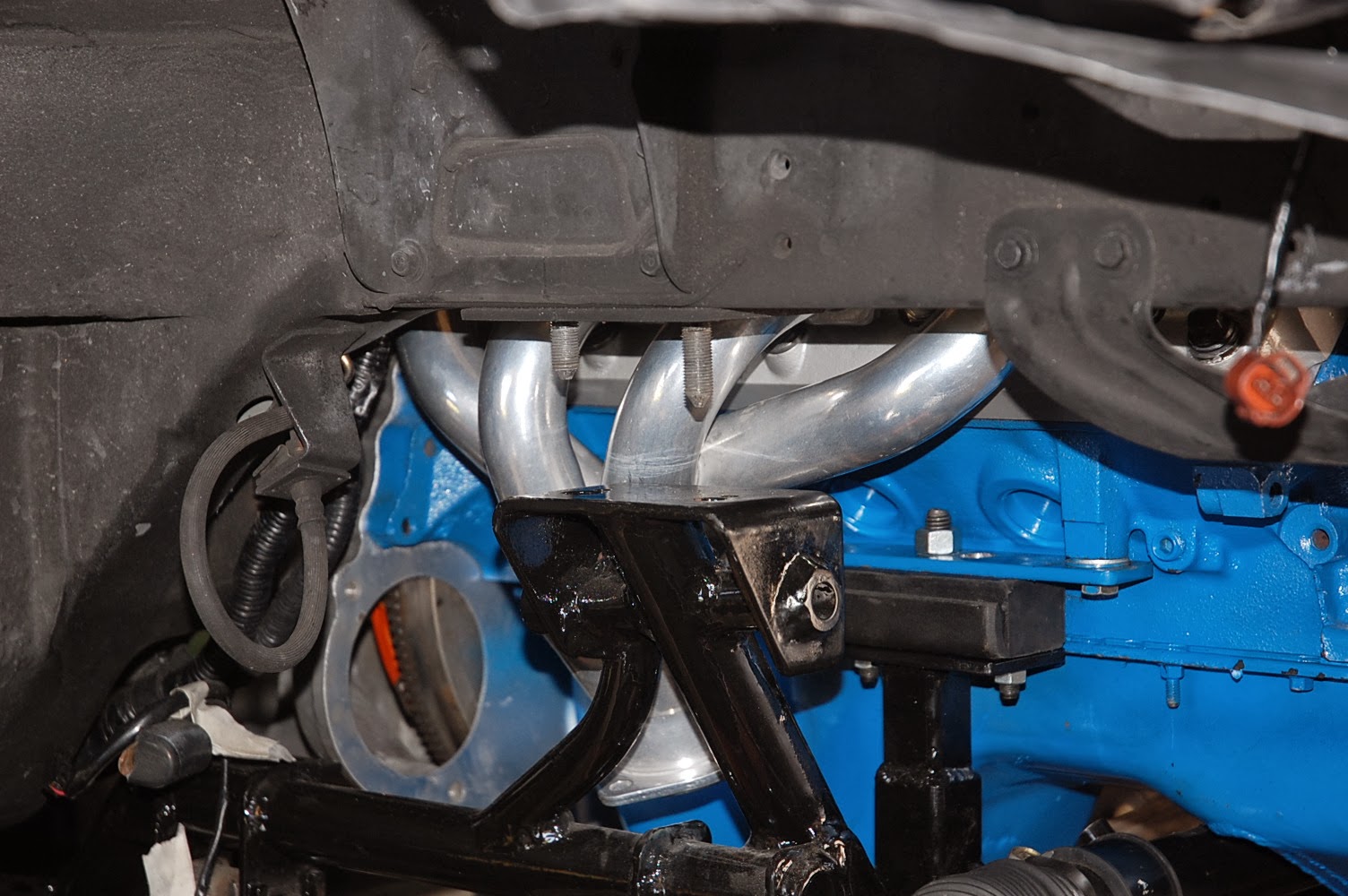 MiataV8 Conversion: Tubular Subframe with Ford 302
